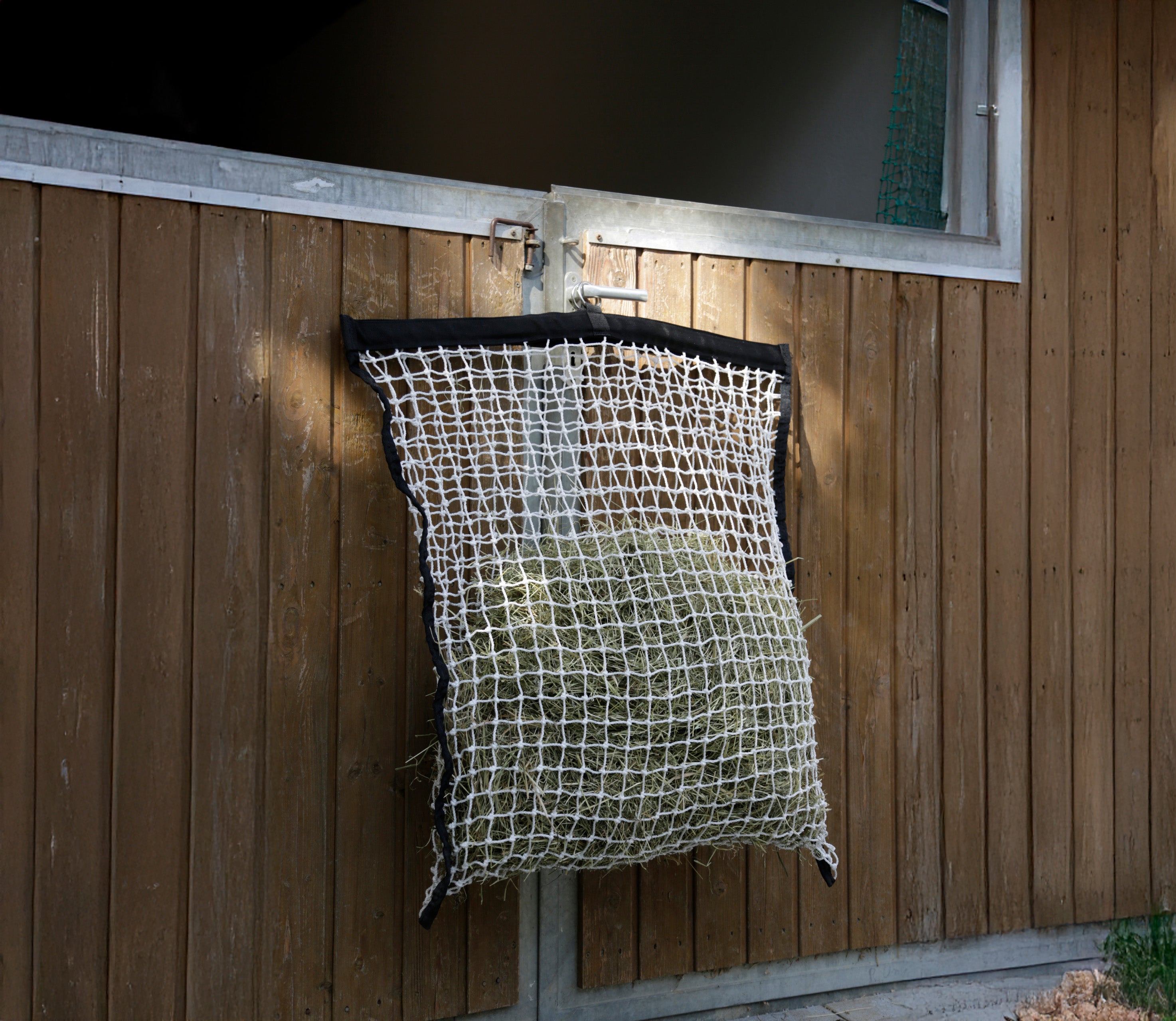 Filets à foin pour chevaux : Quelle est leur utilité pour le bien-être ...